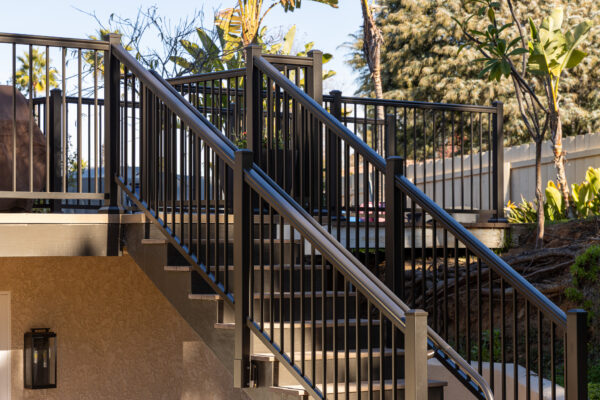 Aluminum Railing Gallery | West Coast Aluminum Railing